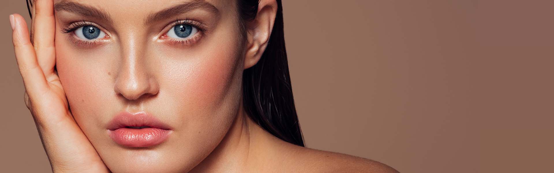 Jawline Behandlung mit Hyaluronsäure | Hamburg